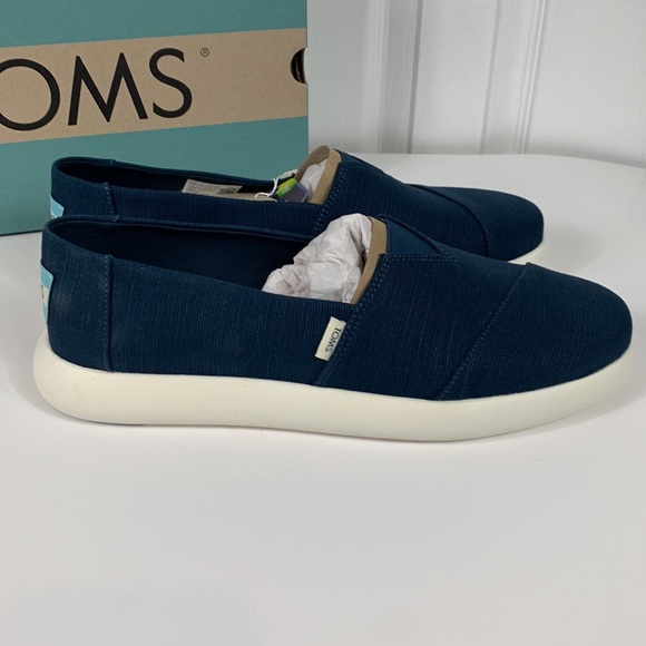 Toms | Shoes | Nwt Toms Men Navy Blue Wide Mens Size 2 Slip On Shoes ...